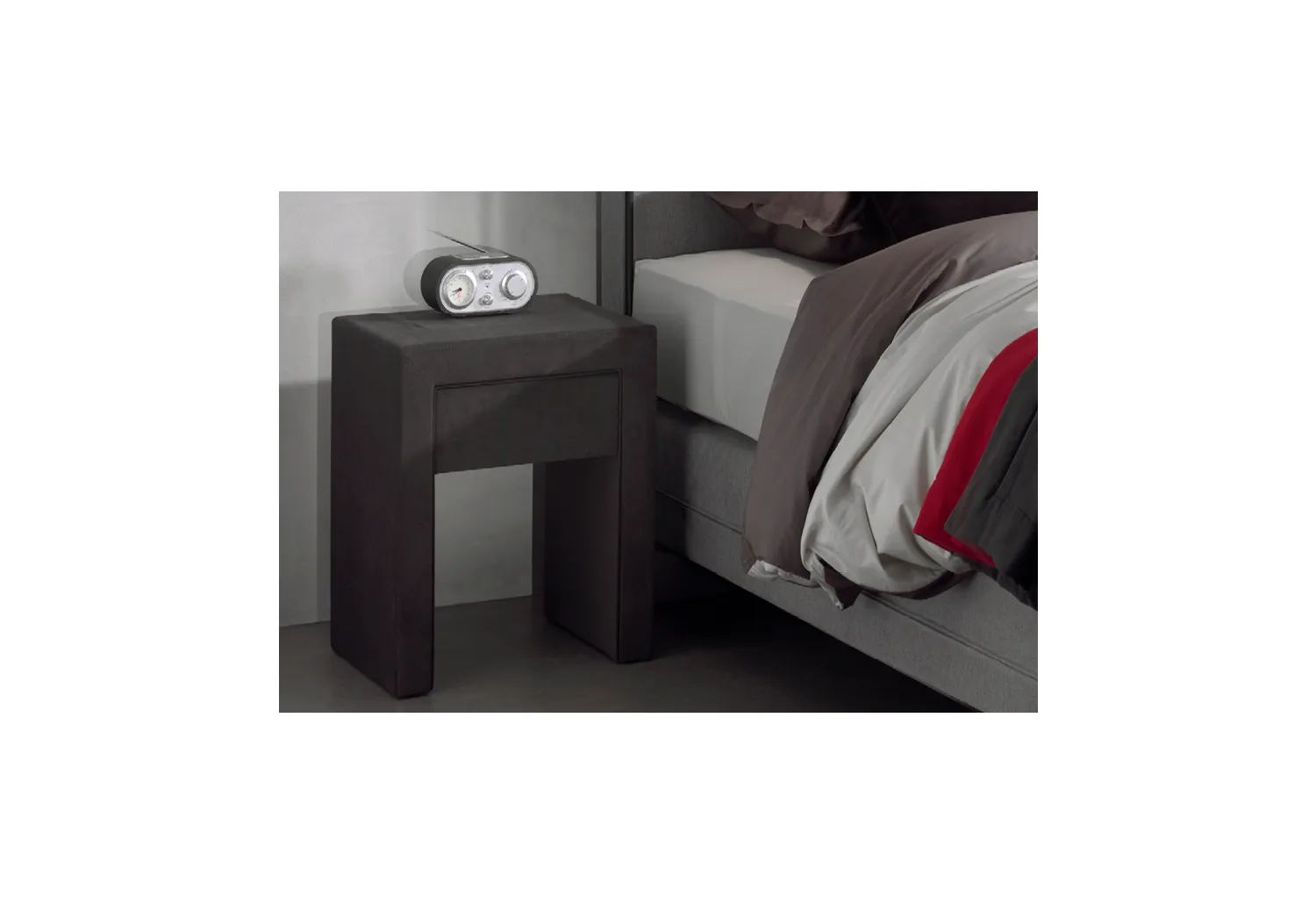 Somerville bedside table | Ergosleep